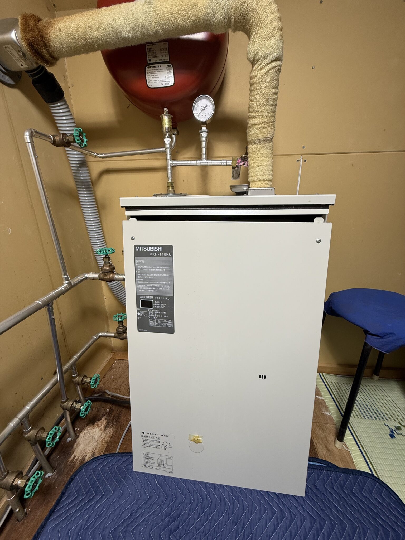 [旭川市工業団地]三菱灯油ボイラーVKH-110KU交換 | 旭川暖房.com｜暖房・給湯ボイラー修理交換点検｜旭川・滝川・砂川・名寄・枝幸エリア